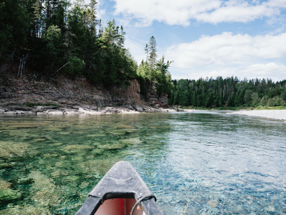 Trois façons d’explorer la rivière Bonaventure • Au Québ